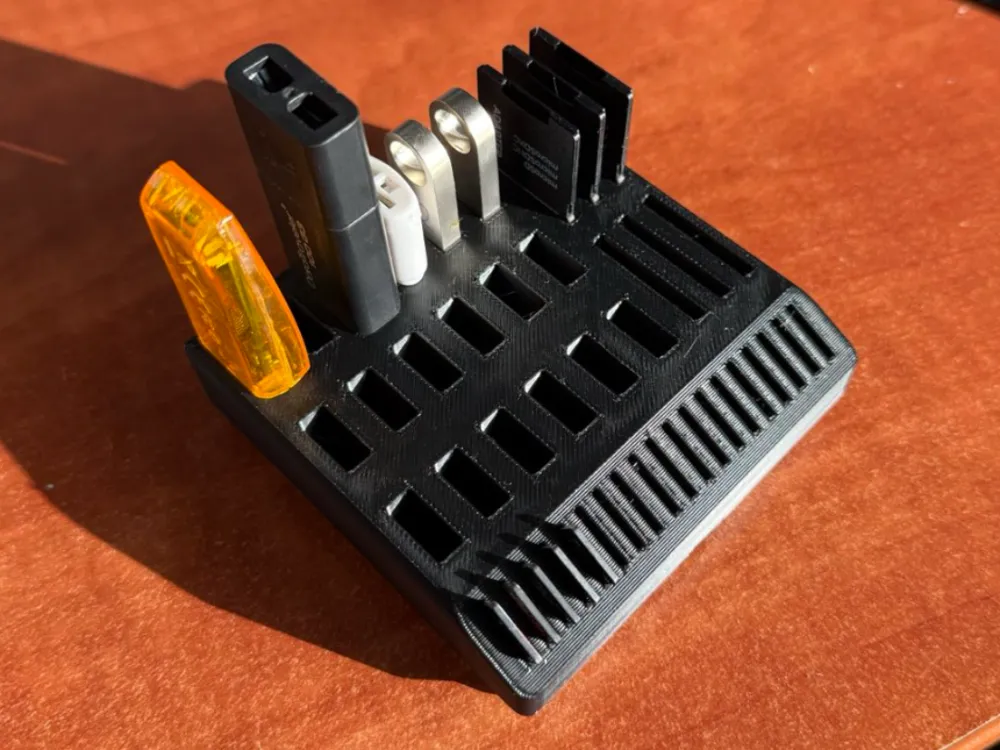 USB / SD / MicroSD Card Holder - 2x2 Gridfinity Remixed by raf7cf ...