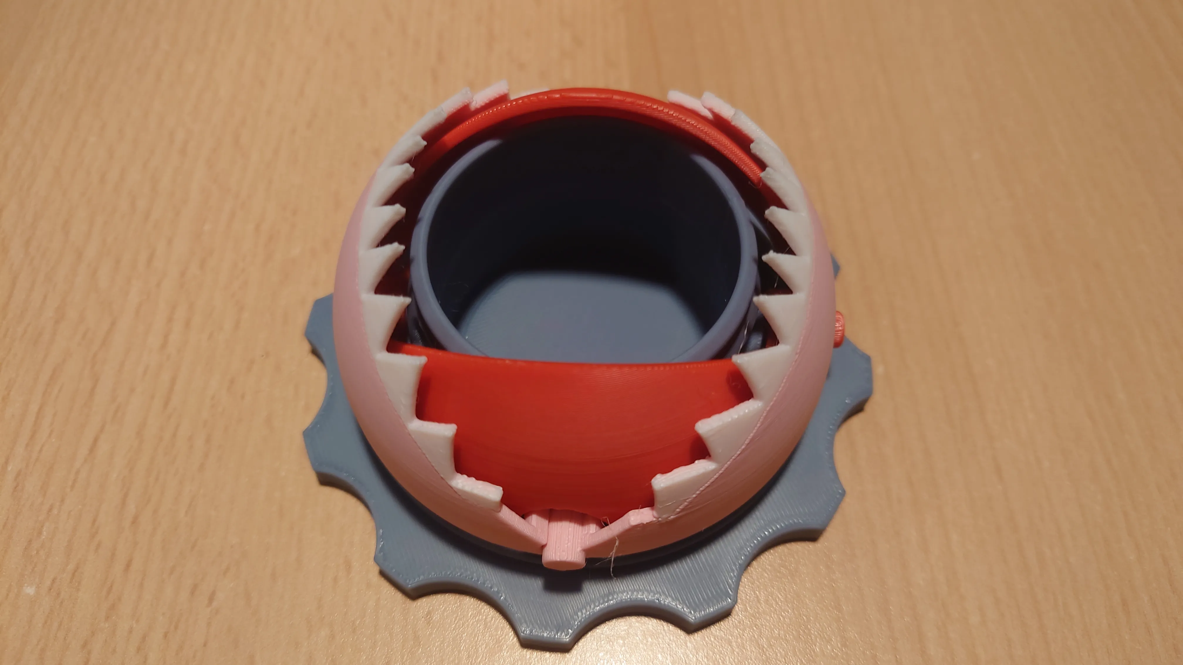 Venus Box Iris Mechanism Gift Box: A Hai Creature - Free 3D Print Model ...