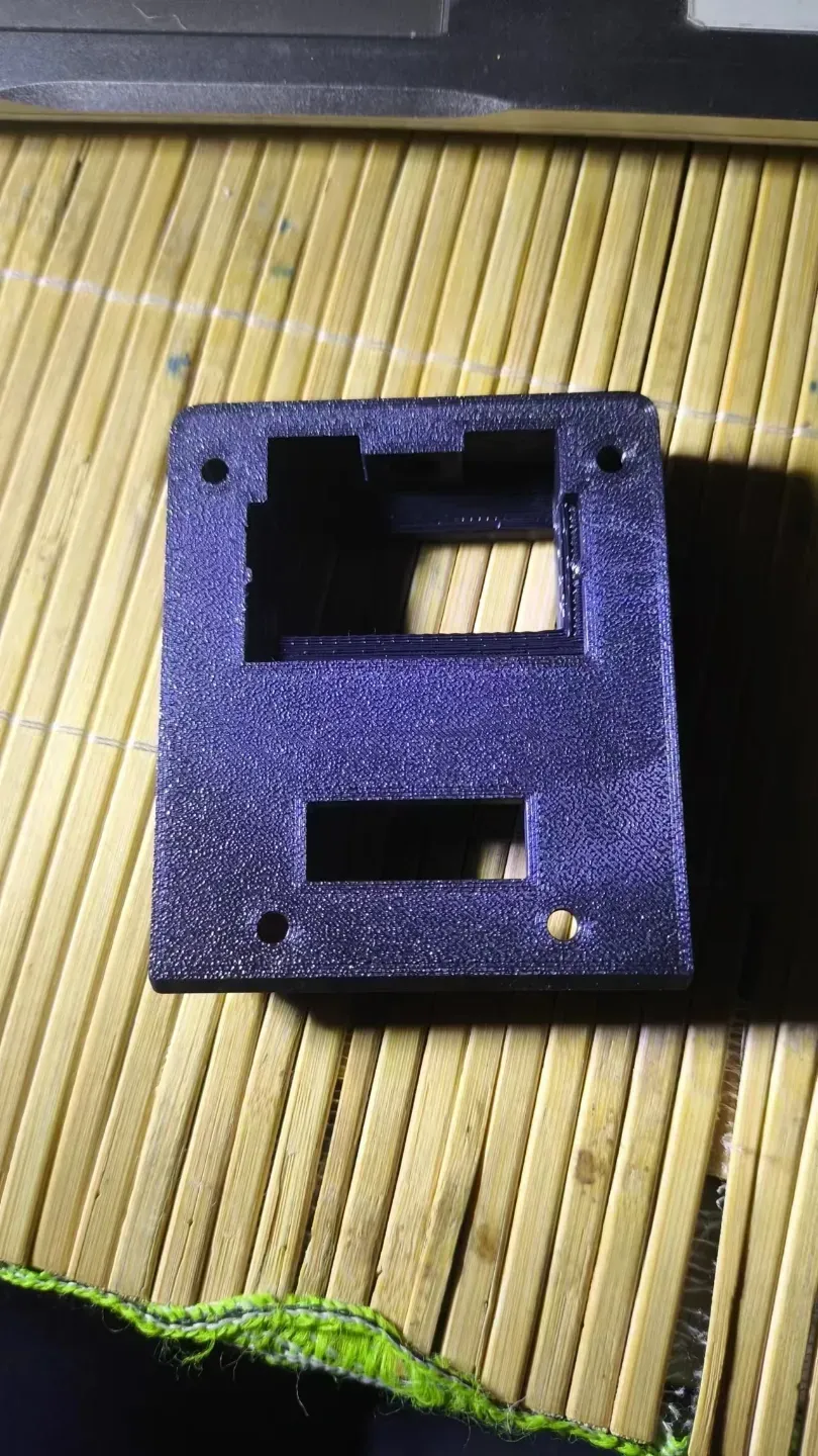Dayi A3 power adapter, prints 4 at a time by user_2956529254 - MakerWorld
