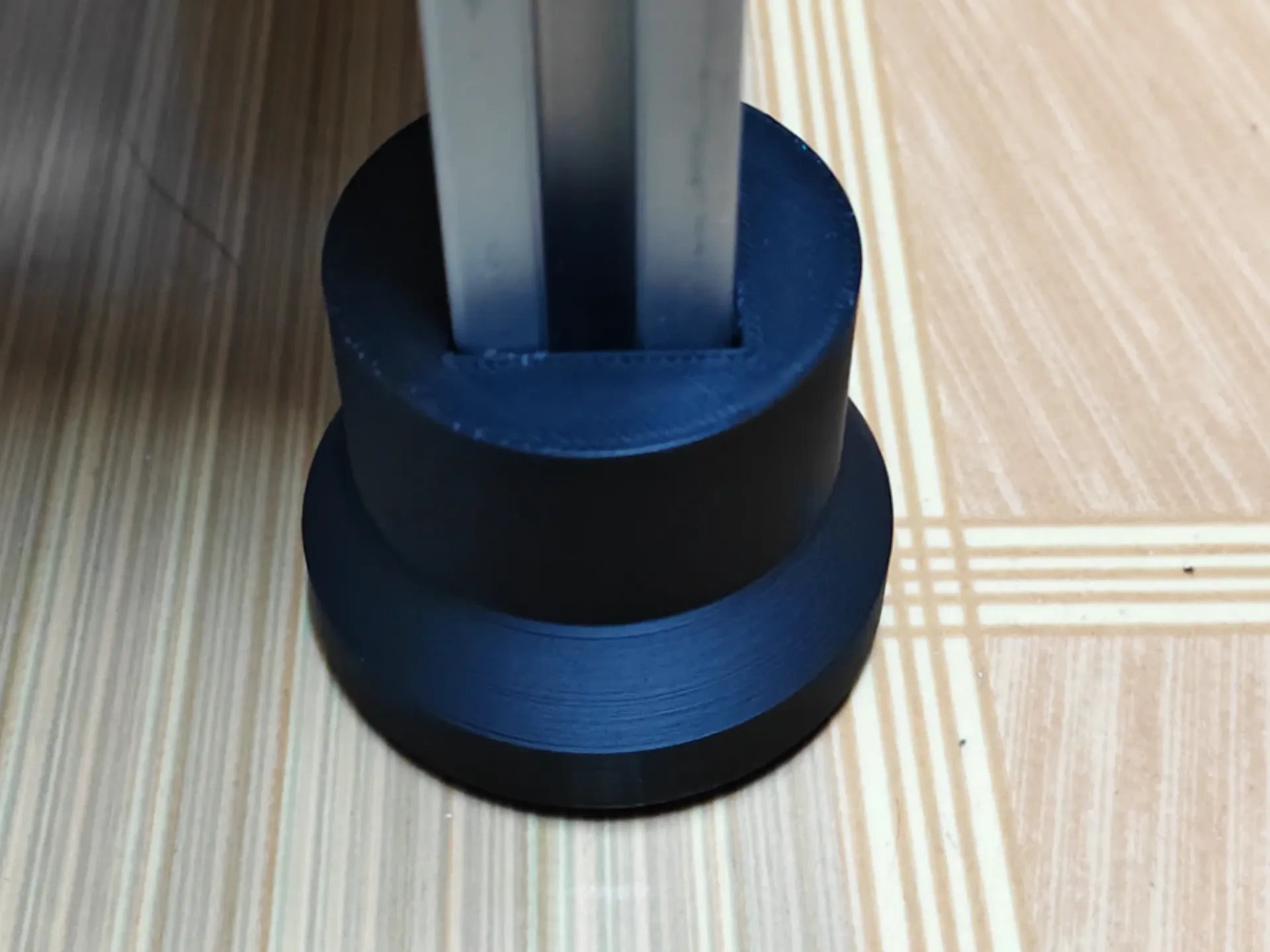 2020 Aluminum Extrusion Push-Fit Feet by 今天可以吃花卷 - MakerWorld