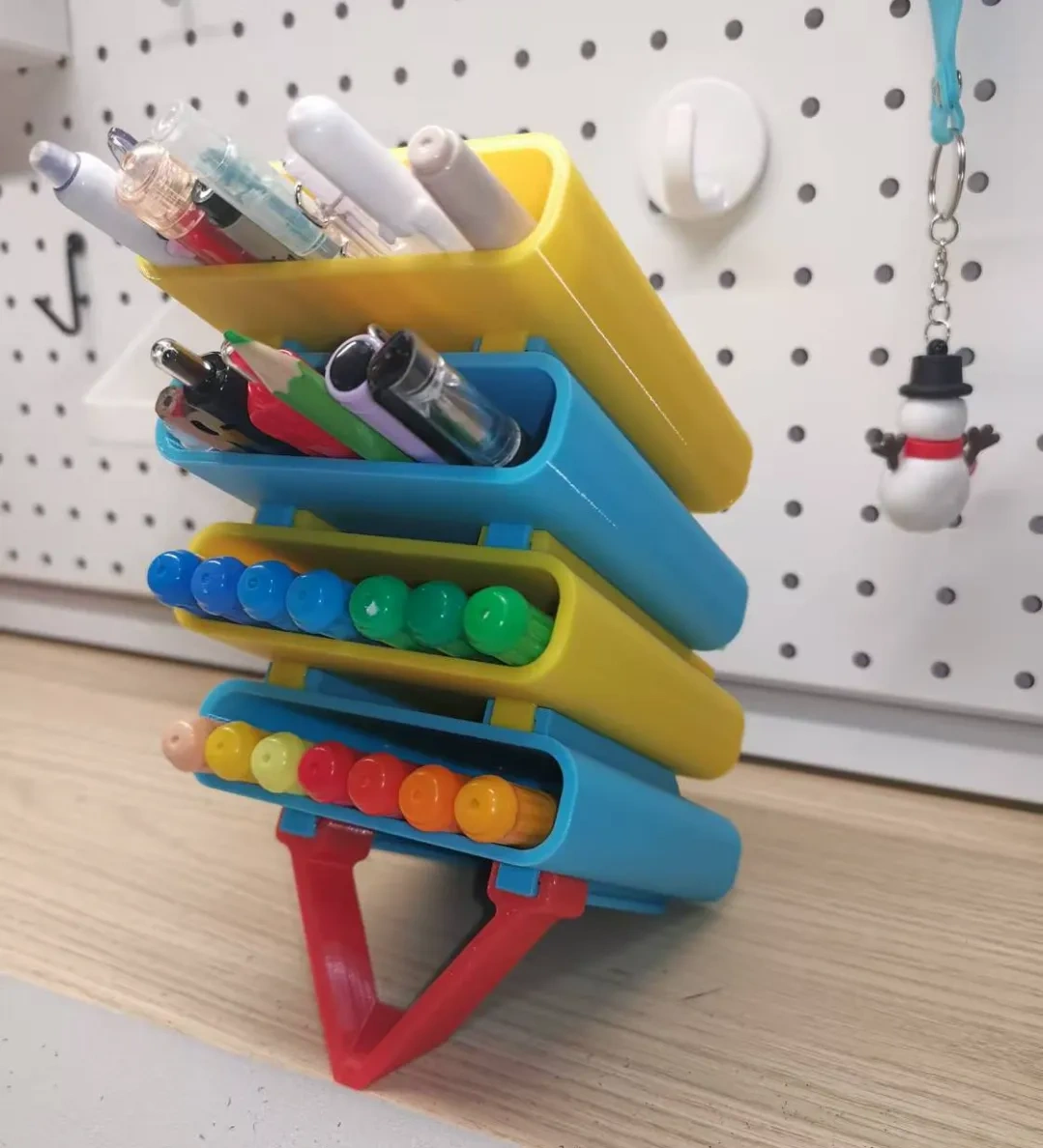 Multi-Layered Pen Holder by user_2346702261 - MakerWorld