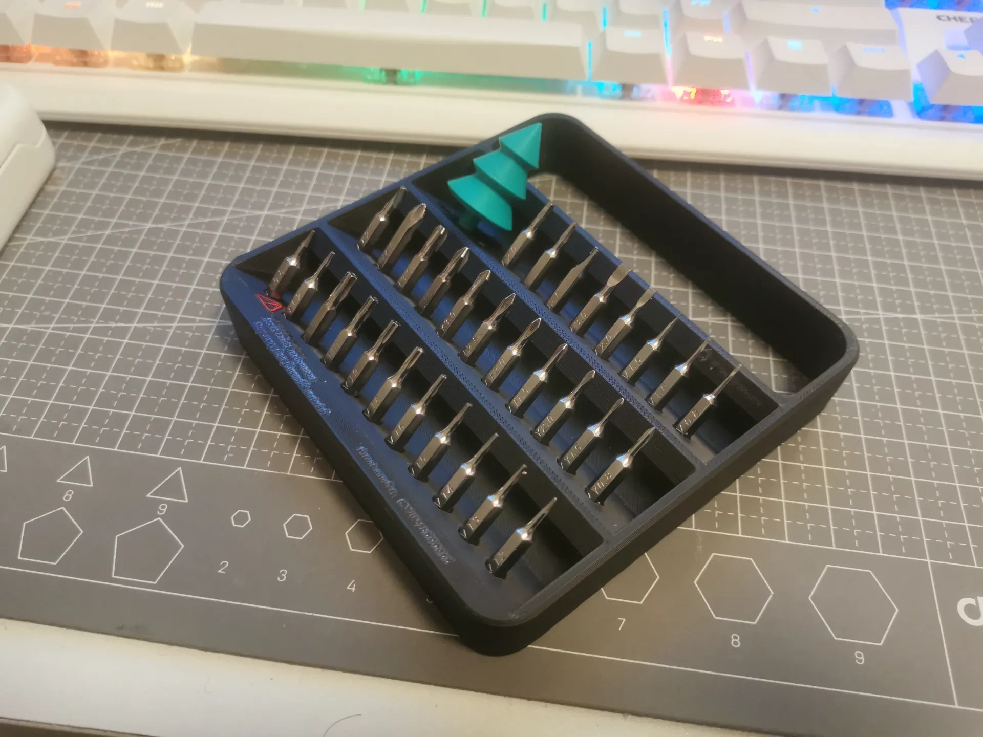 Screwdriver Bit Storage Box by user_1989596137 - MakerWorld