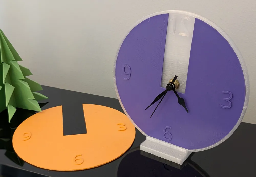 Clock with changeable Clock faces by Matthias MakerWorld: Download Free ...