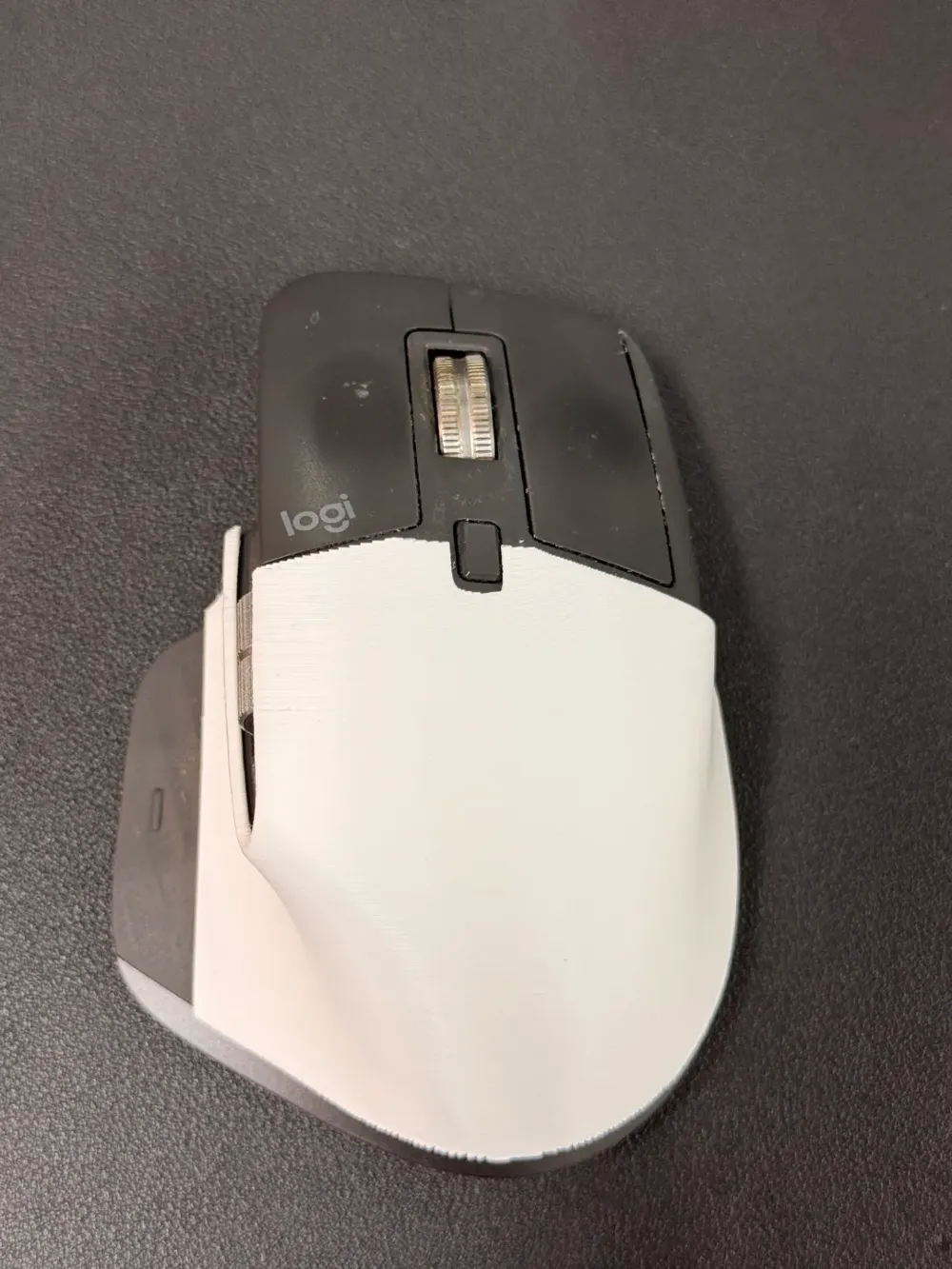 MX Master 3 Rubber Shell (Half Shell) Remixed by XRr_小王 MakerWorld ...