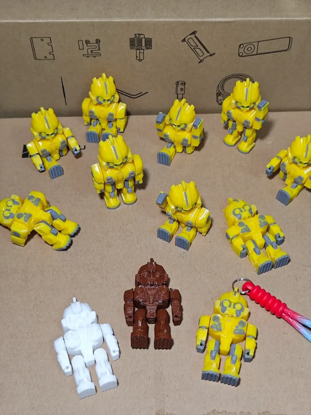 Articulated Bumblebee Keychain (Print-in-Place) by PCH3D - MakerWorld