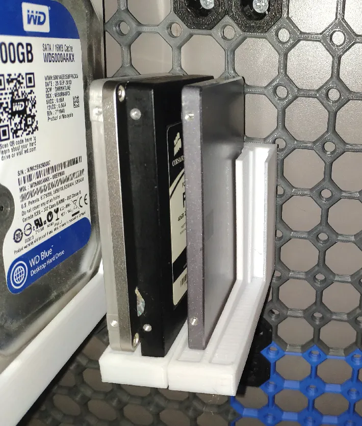 Simple HDD/SSD holder for multiboard&multiconnect by the_purple_mage ...