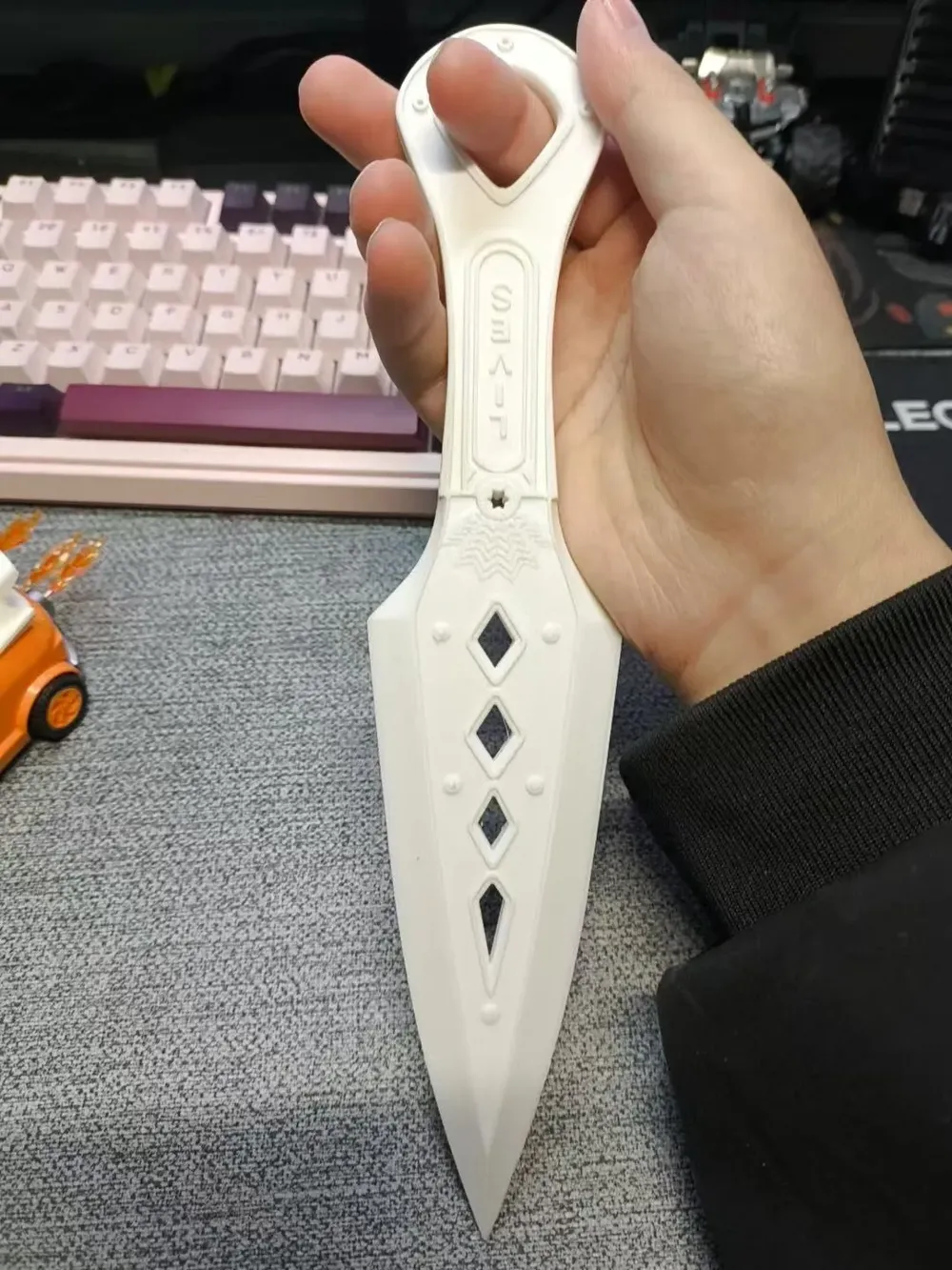 APEX Heirloom Wraith Dagger by user_2449822381 - MakerWorld