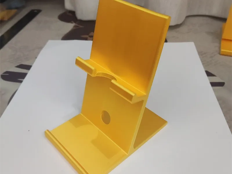 A very practical phone holder 2 by user_2577753470 - MakerWorld