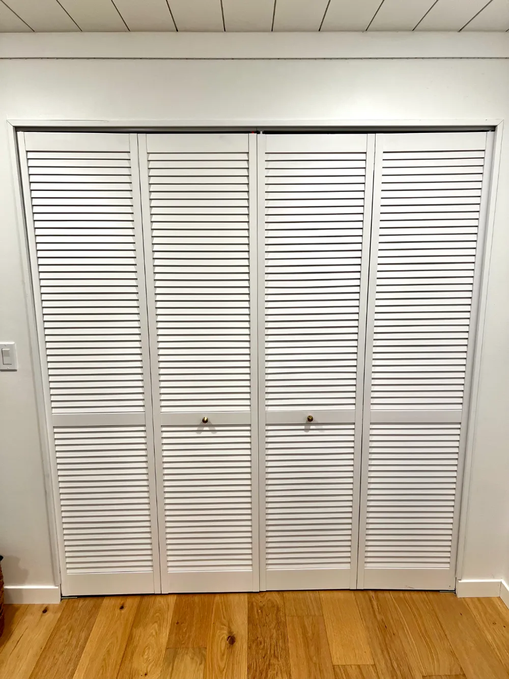 LOUVER BI-FOLD CLOSET DOOR PIN - Free 3D Print Model - MakerWorld
