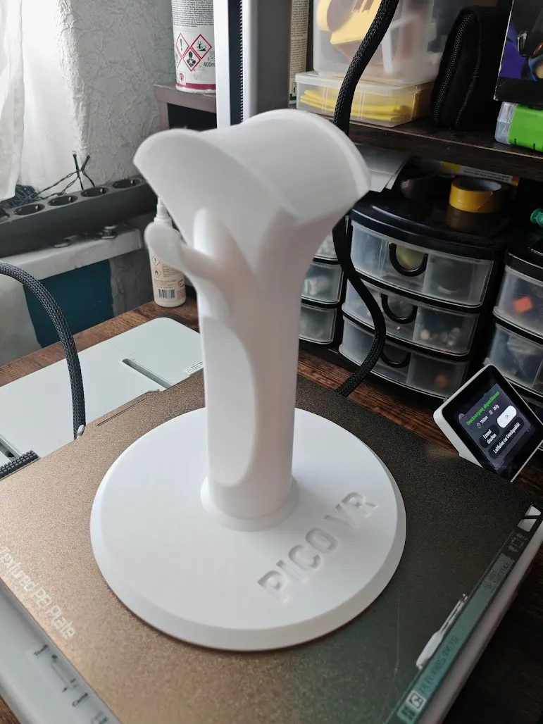 Pico 4 VR Headset Stand (with BOBOVR Kit) by Gulasch MakerWorld ...