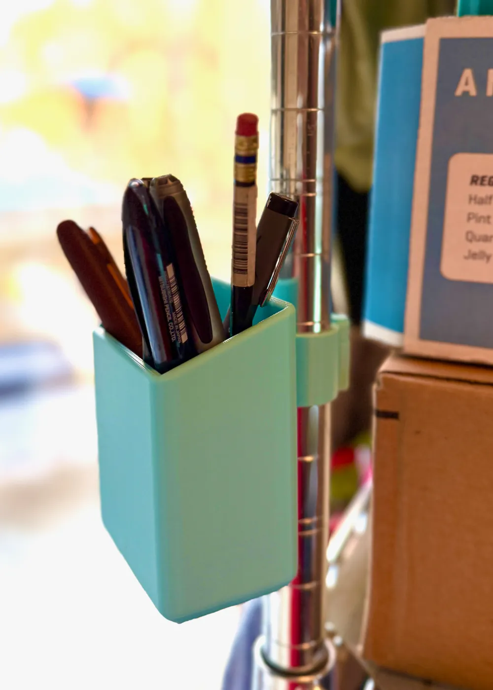 Pole mount organizer bin by Larz21 - MakerWorld