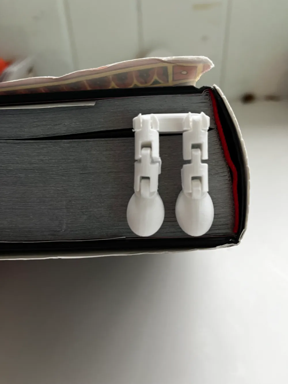 Flat Felix Flexi Legs Bookmark by Coding Princess - MakerWorld