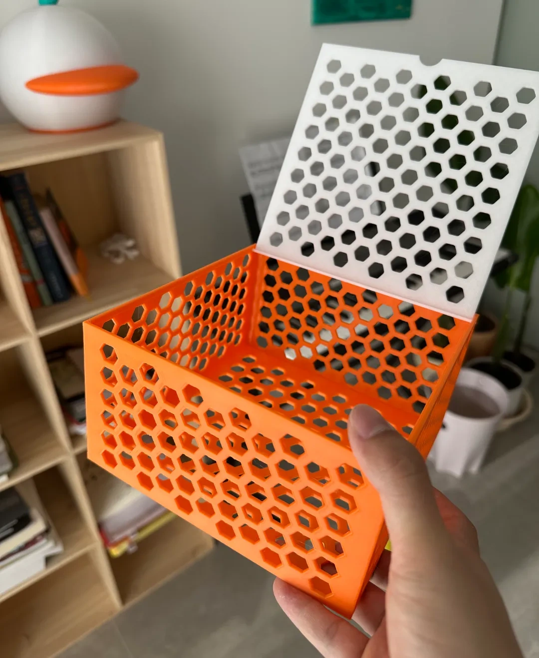 Desktop Square Flip-Top Storage Box 165x165x90(mm) No Supports by zqq ...