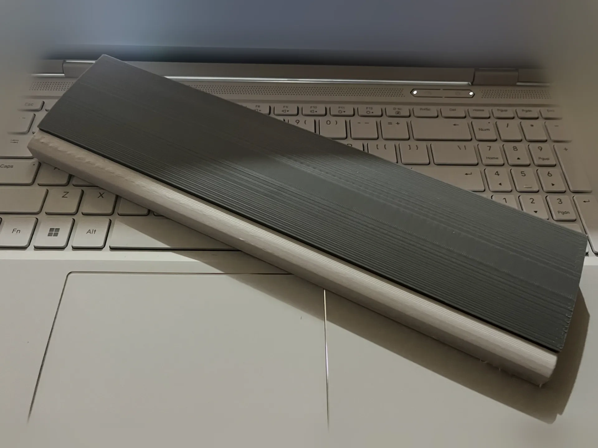 Keyboard Wrist Rest with Storage by 白星理 - MakerWorld