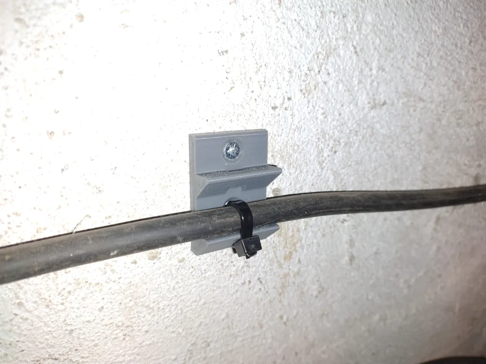 Coaxial cable wall holder Remixed by EA2W - MakerWorld
