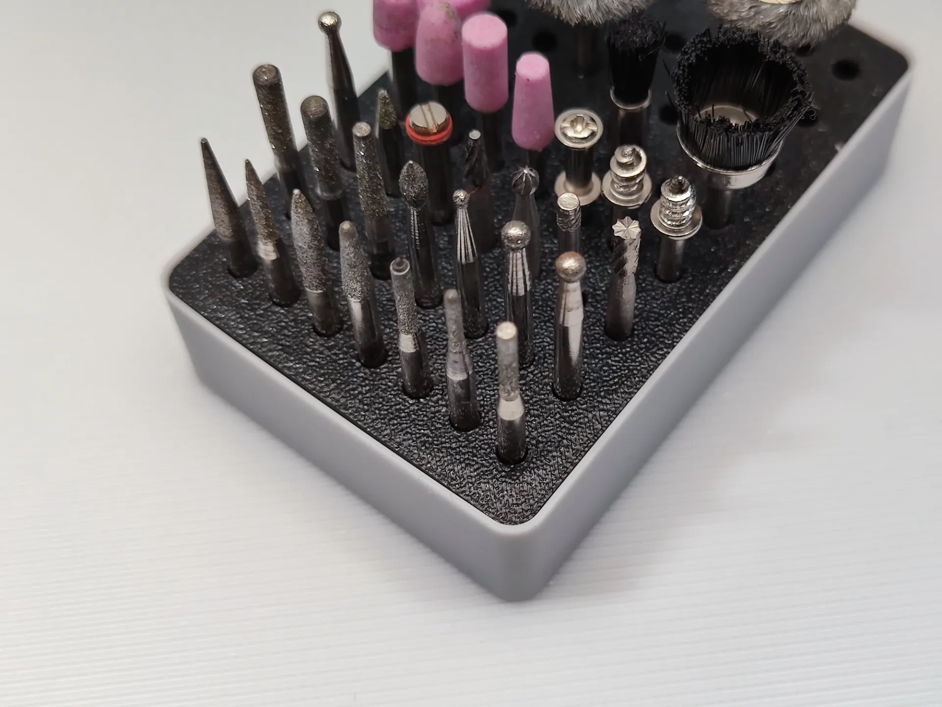 Rotary tool bit storage base (for 3mm diameter bits) by MQXX - MakerWorld