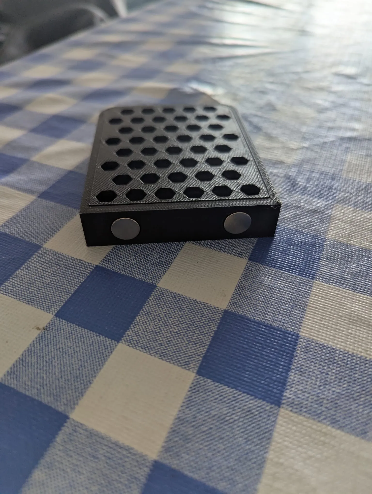 Magnetic Drip Tray - Free 3D Print Model - MakerWorld