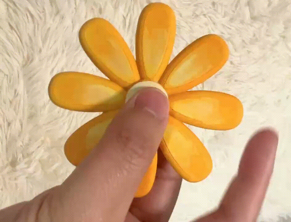 Spinning Flower Fidget Spinner, only 10g of filament required by user ...