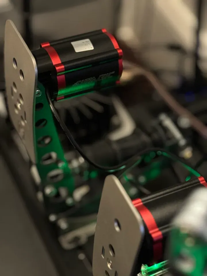 Simagic P-HPR adapter for Heusinkveld Sprint Accelratr by Ssamaki ...