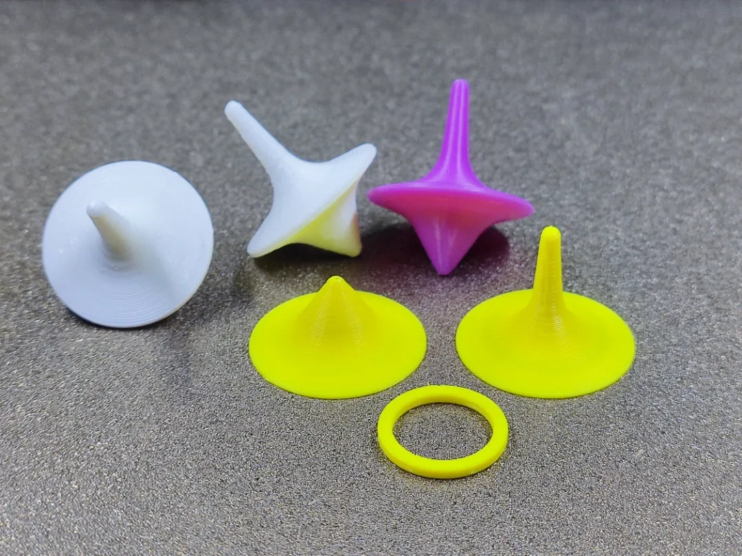 A small spinning top by Lyiang - MakerWorld