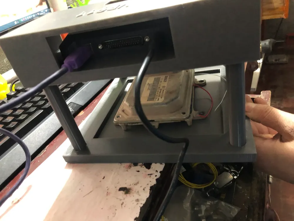 ECU Programmer Holder by 3D打印小小一MakerWorld: Download Free 3D Models