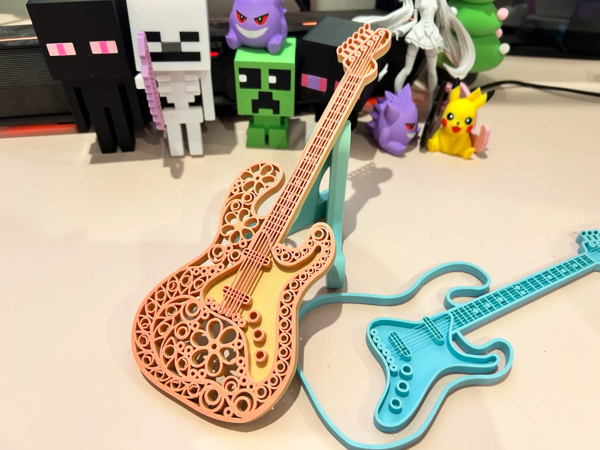 Creative Retro Carved Hollow Guitar Refrigerator Magnet/Ornament【with ...