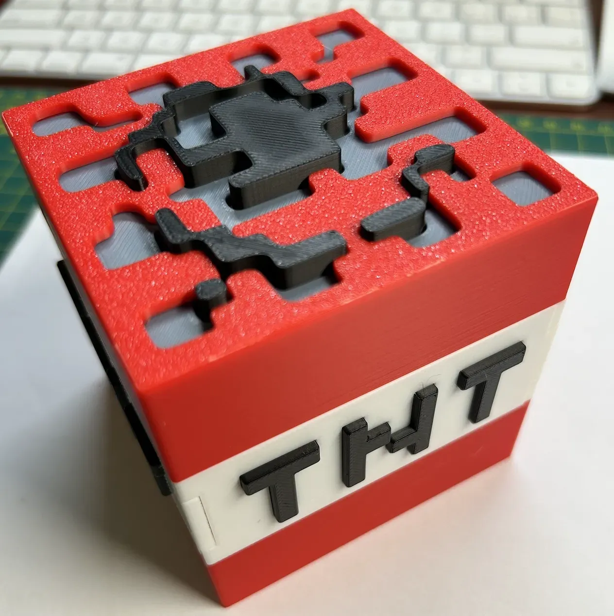 TNT Box/Shoulder Bag, Minecraft, 8x8x8cm, Multi-part Assembly, No ...