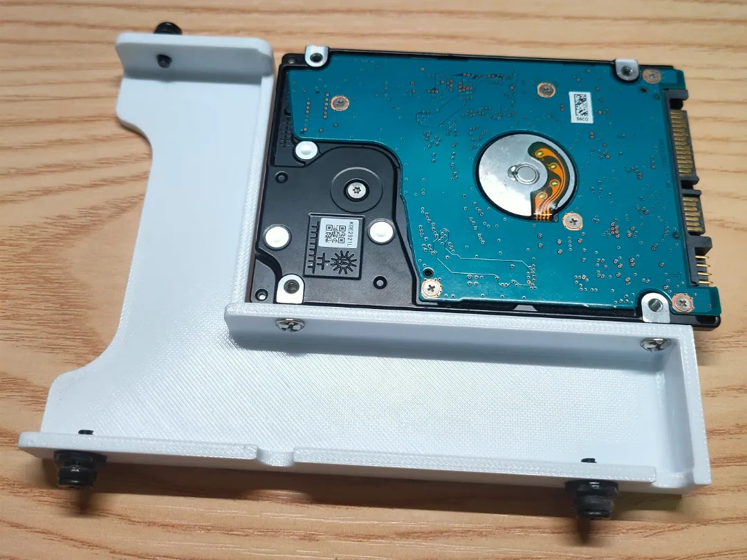 2.5-inch Hard Drive to 3.5-inch Converter Bracket by Wenzheng - MakerWorld