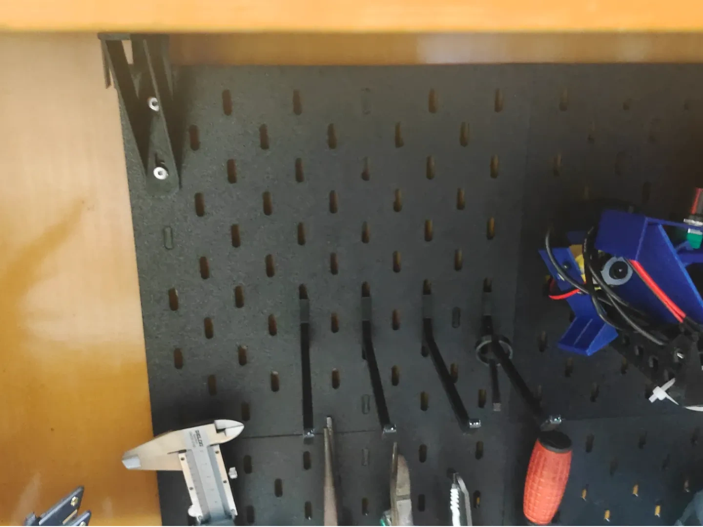 240x240 pegboard (long oval holes, IKEA pegboard size) by Agresk - MakerWorld