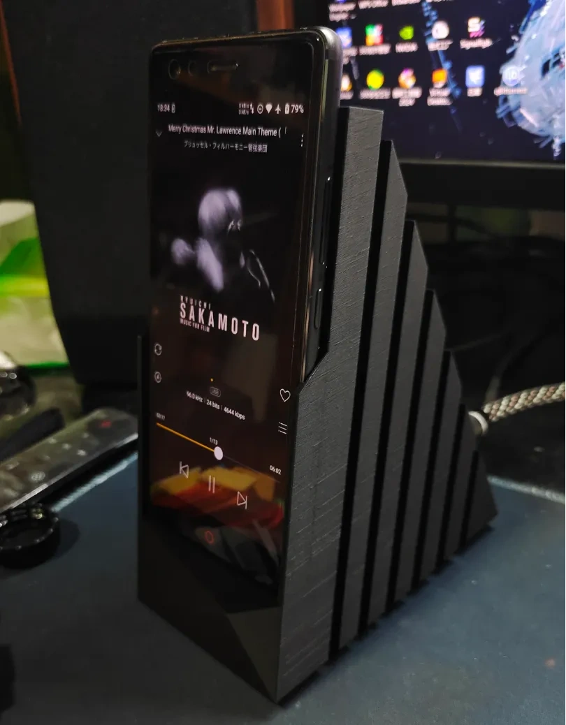 Nubia Z17+ and Daino DTC480 Streaming Media Player Assembly Bracket with Green Union Expansion ...