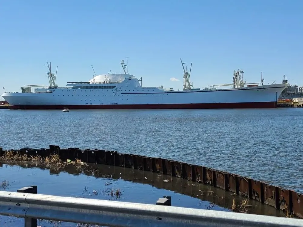 1:2000 Scale Model of the NS Savannah Nuclear-Powered Cargo Ship—A ...