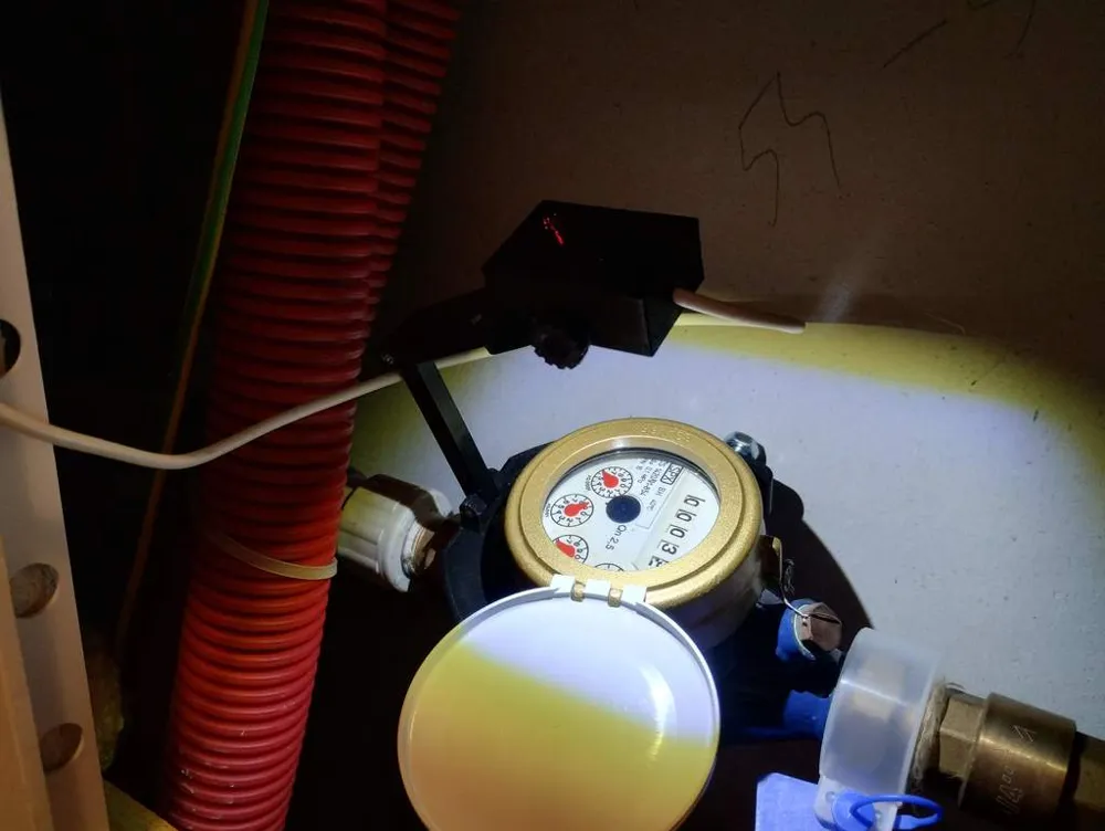 Camera mount for water meter AI-on-the-edge-device Remixed by Zdendys ...
