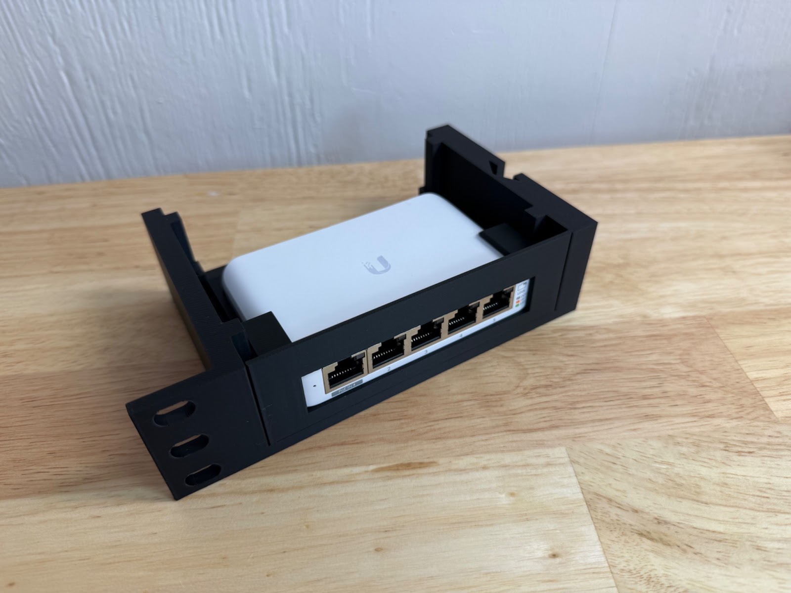 RackMod 1U: Modular Server Rack by tomtechie MakerWorld: Download Free ...