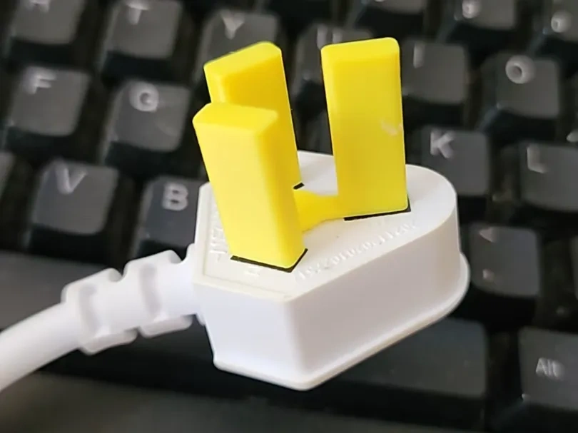 National Standard 10A plug dust cover by Newπ - MakerWorld