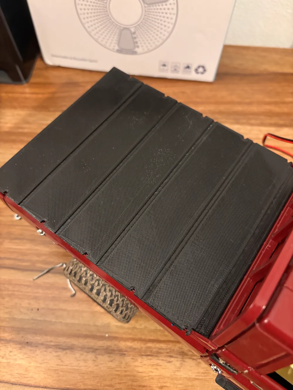 MN82 truck bed cover 1:12 scale RC car by fracogo04 - MakerWorld