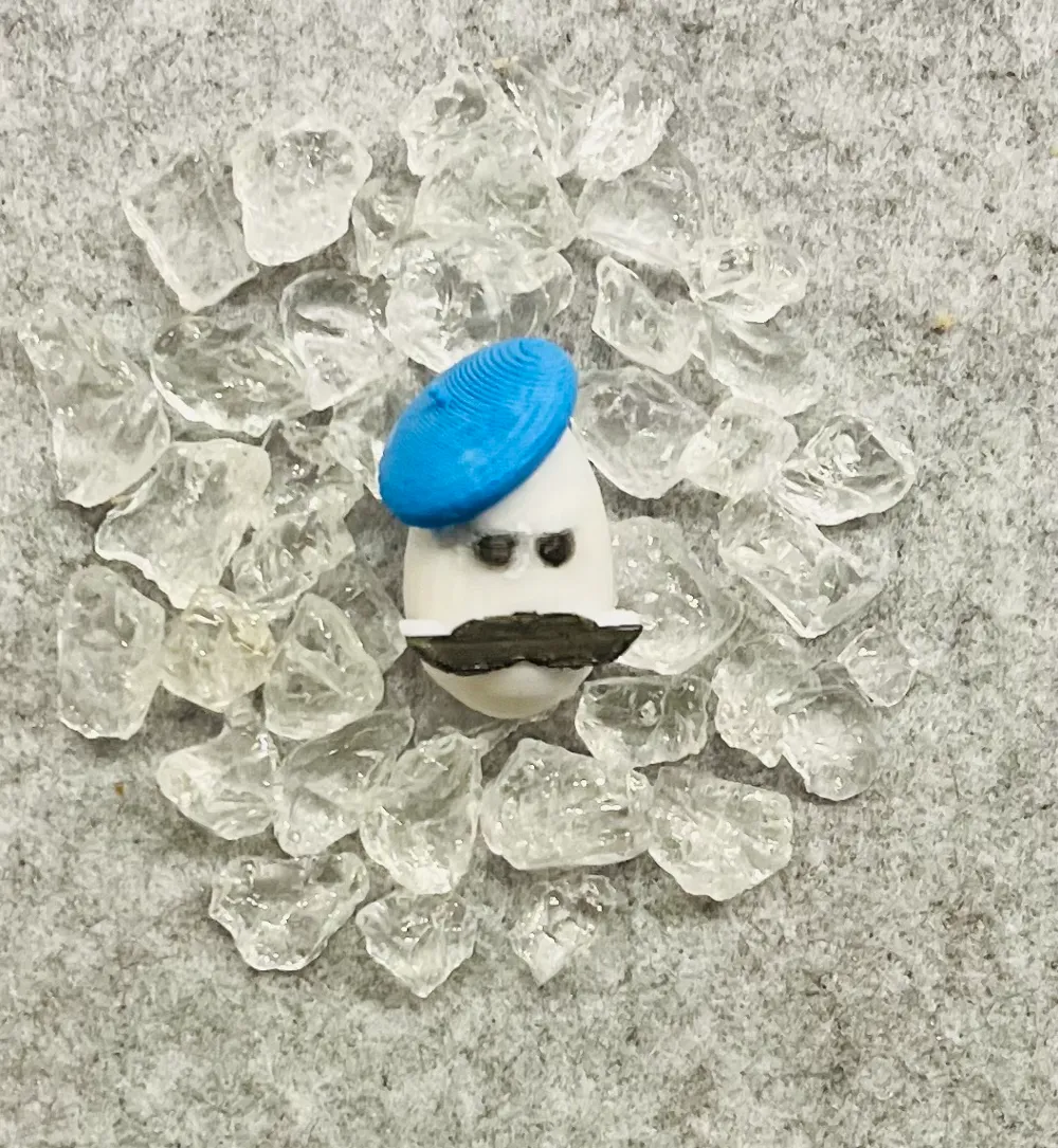 Mr Mini Egg—French version - Free 3D Print Model - MakerWorld