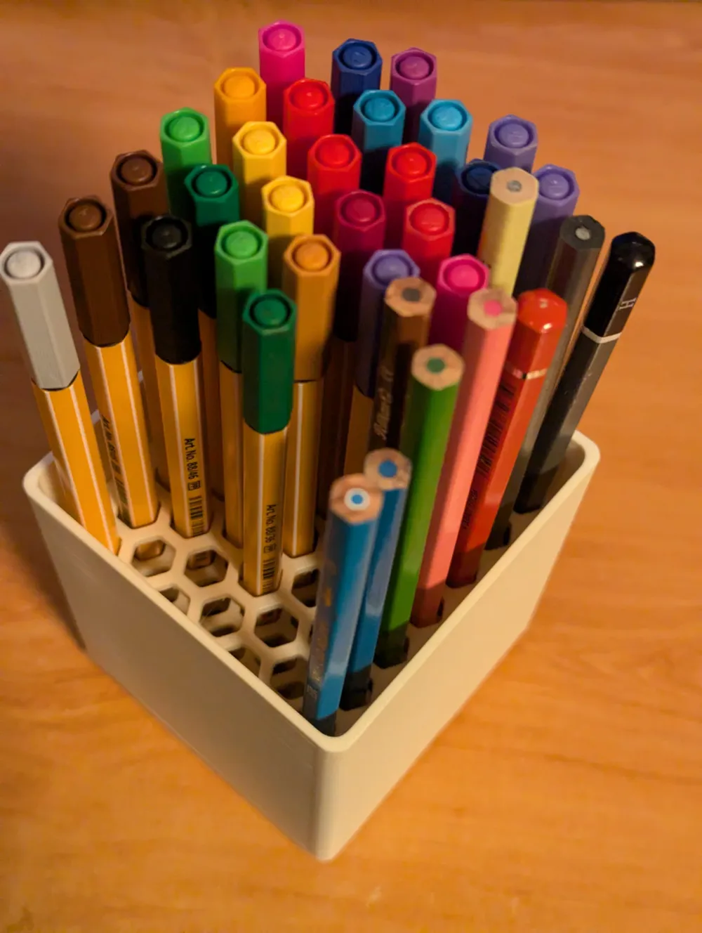 Gridfinity Pen Pot 9mm Hexagon Insert for Pencils Remixed by diadas ...