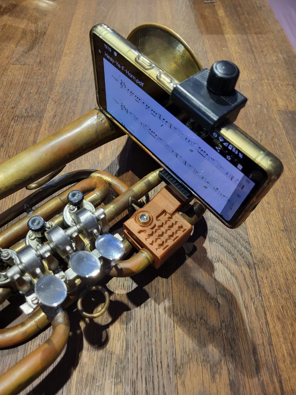 smartphone bracket for trumpet by Pyromaster2312 MakerWorld: Download ...