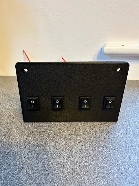 Under worktop toggle switch box by SG1 - MakerWorld