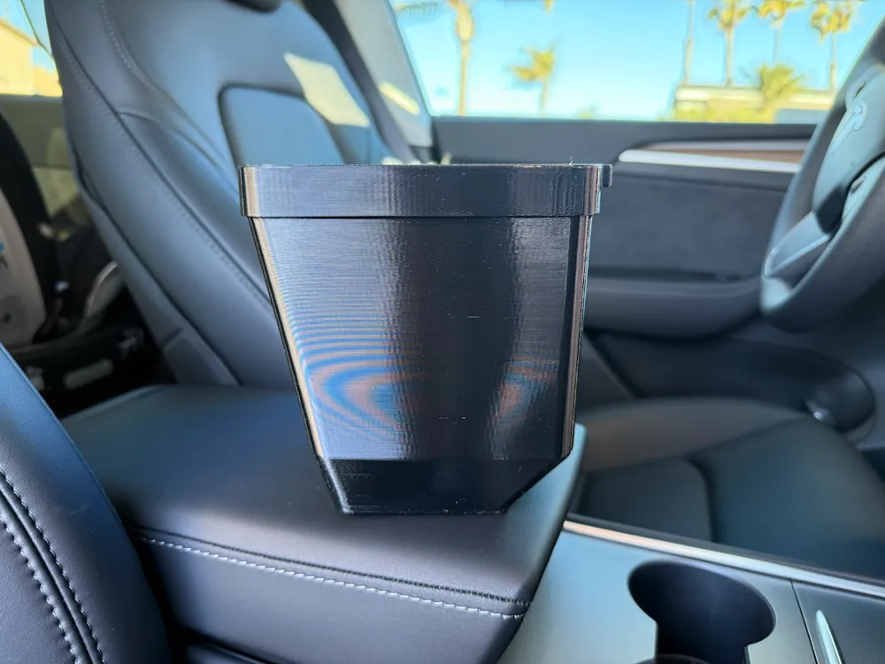 Tesla Model Y Trash Bin by Chewey - MakerWorld