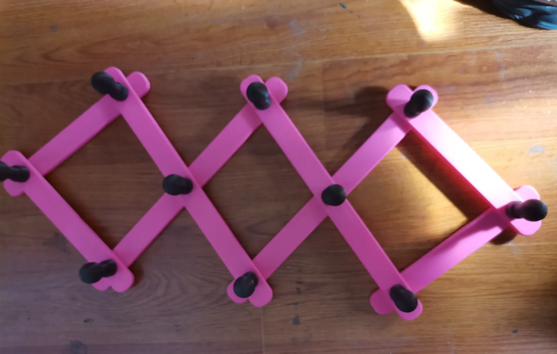 Foldable Retractable Wall-Mounted Clothes Rack by 金龙武 - MakerWorld