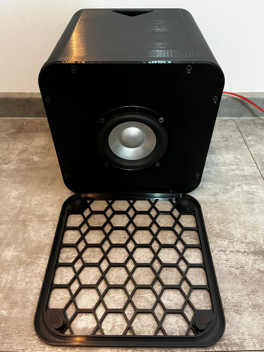 3D Printed Isobaric Loaded Subwoofer - Loudspeaker by Hexer3D ...