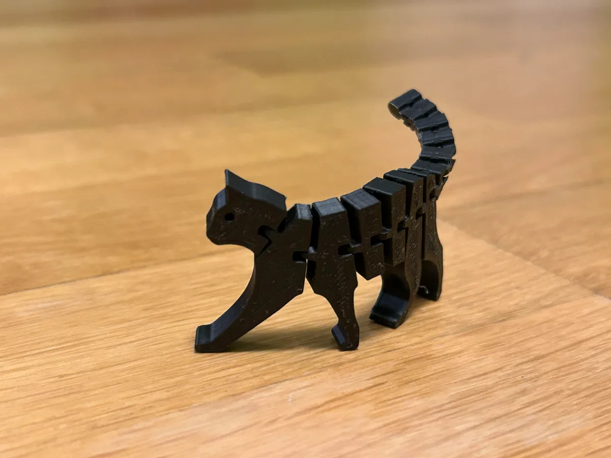 Flexi Cat for Keychain - Free 3D Print Model - MakerWorld