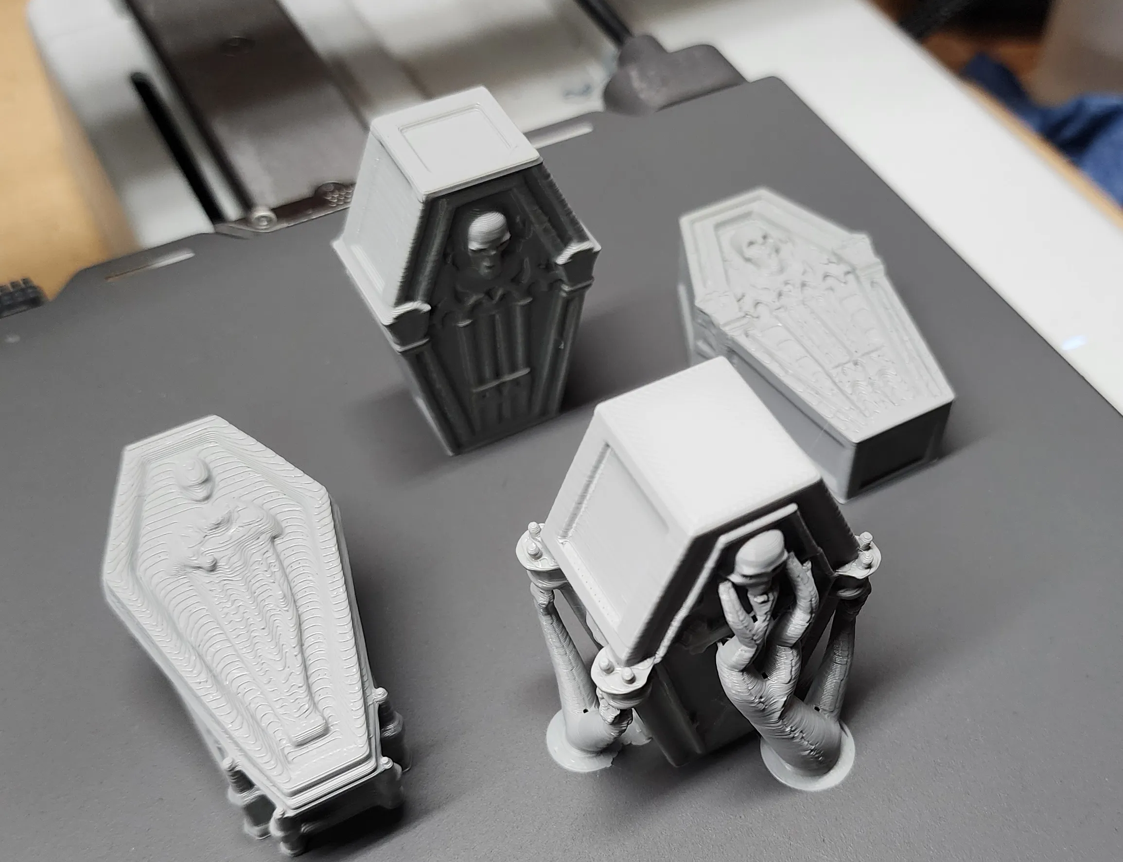 4 Spooky Vampire Coffin Minis by Triple G Workshop MakerWorld: Download ...