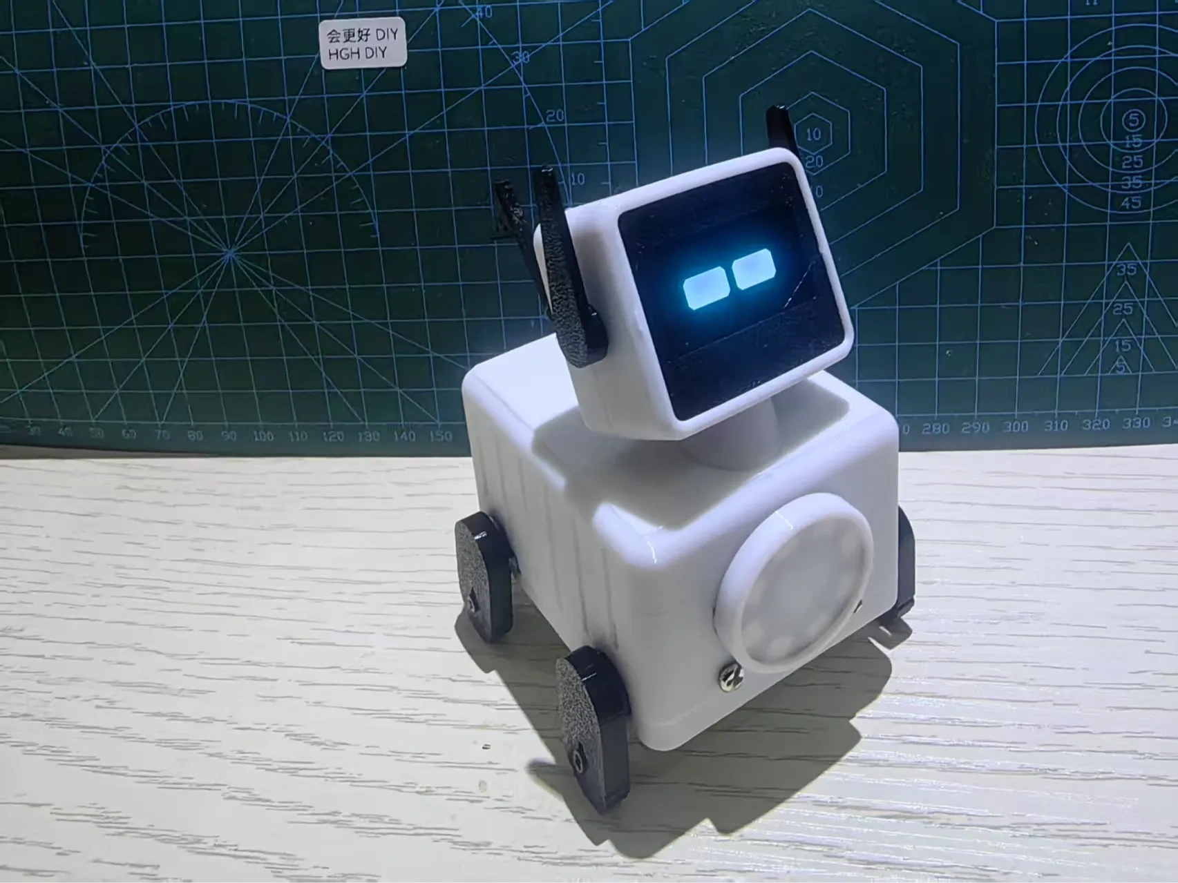 Voice-controlled robotic dog by user_1924081210 - MakerWorld