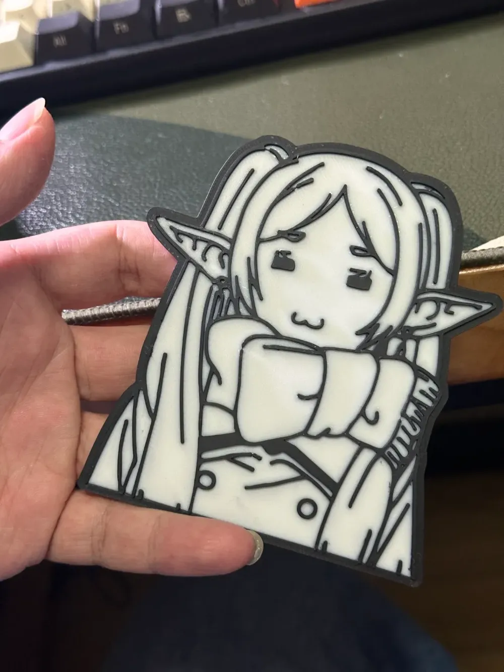 Frieren: Beyond Journey's End Frieren (watching a fight) by user ...