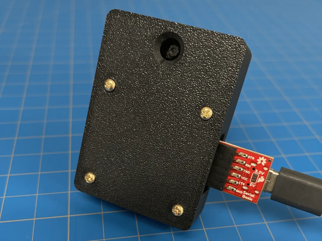 Caja para placa SparkFun Edge con botones - Modelo de impresión 3D ...
