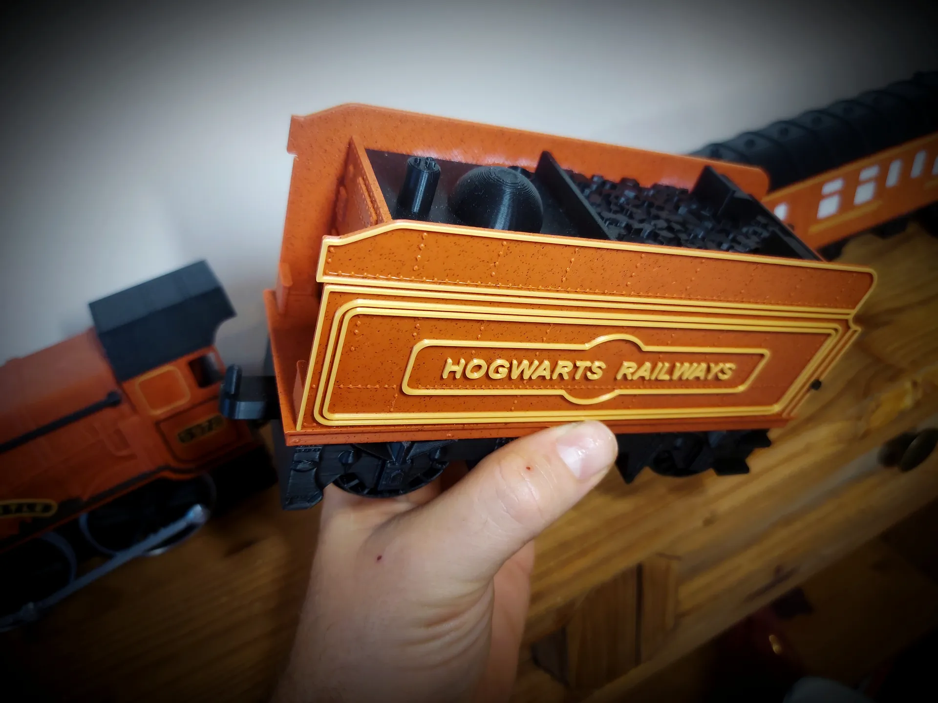 Harry Potter Train - Hogwarts Express - Free 3D Print Model - MakerWorld