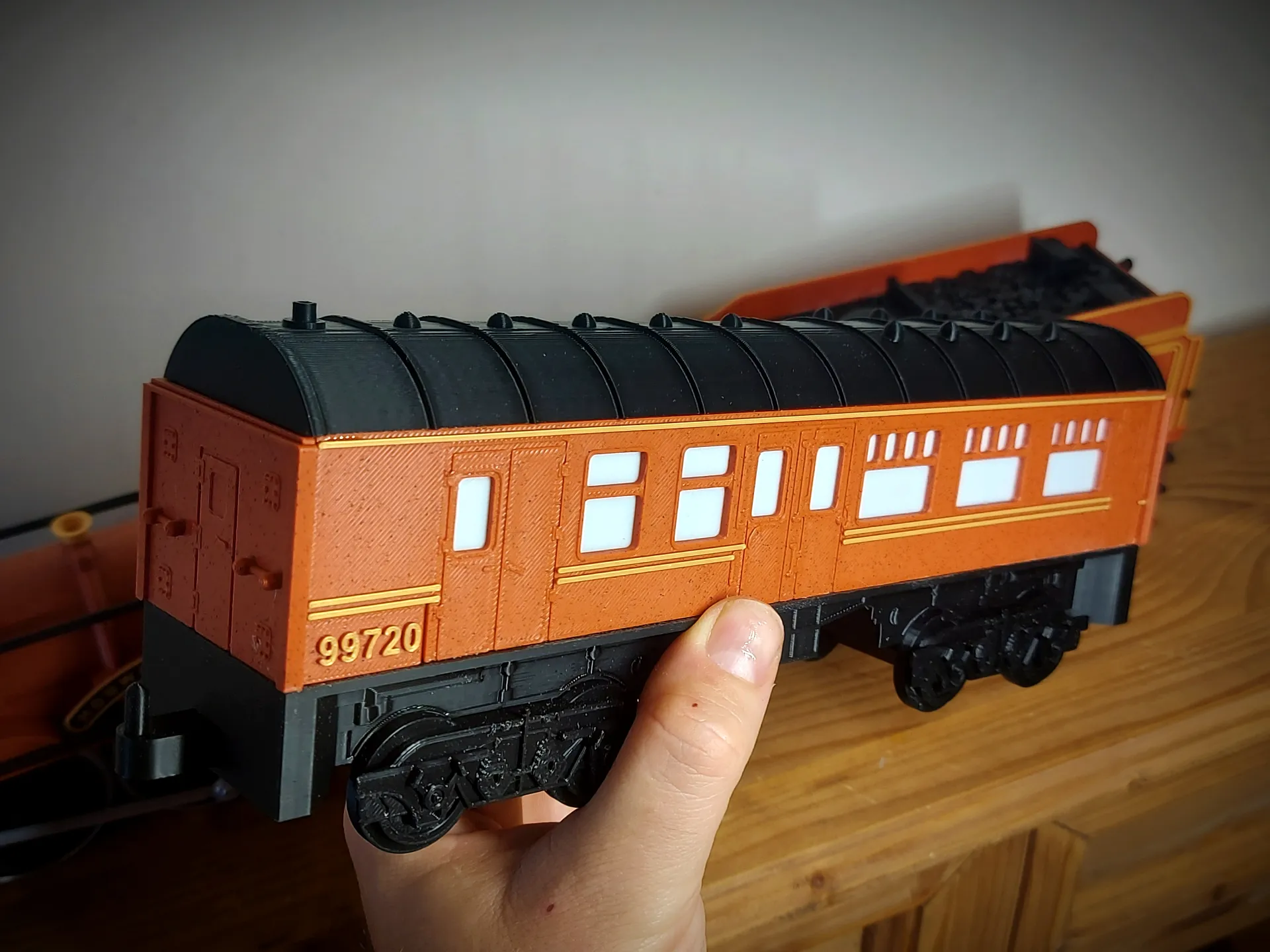 哈利·波特列车——霍格沃茨特快 来自 Savy_Maker MakerWorld：免费下载 3D 模型