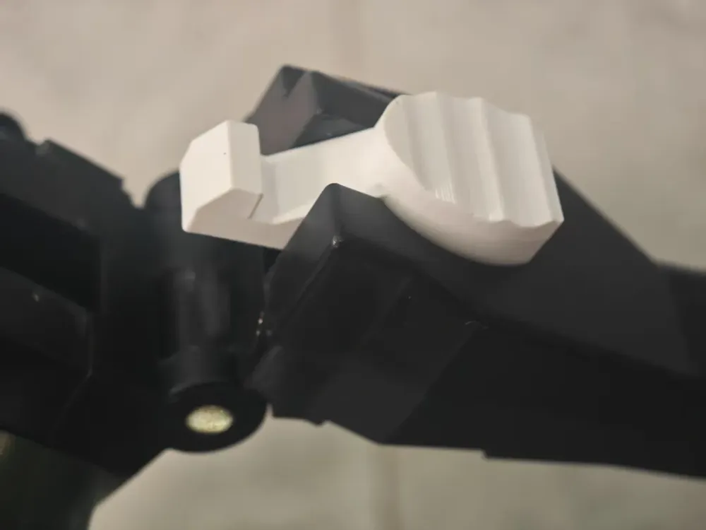Toy Gun Folding Button by chongspider - MakerWorld